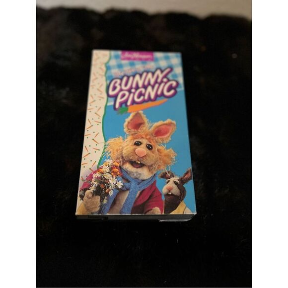 No Brand | Media | Muppets Thetale Of The Bunny Picnic Vhs 997 Bean ...